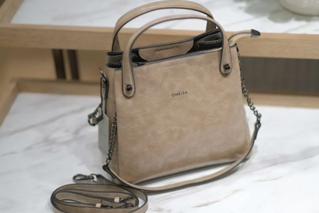 ONEDA: Tas Stylish Dan 5 Fungsional Untuk Aktivitas